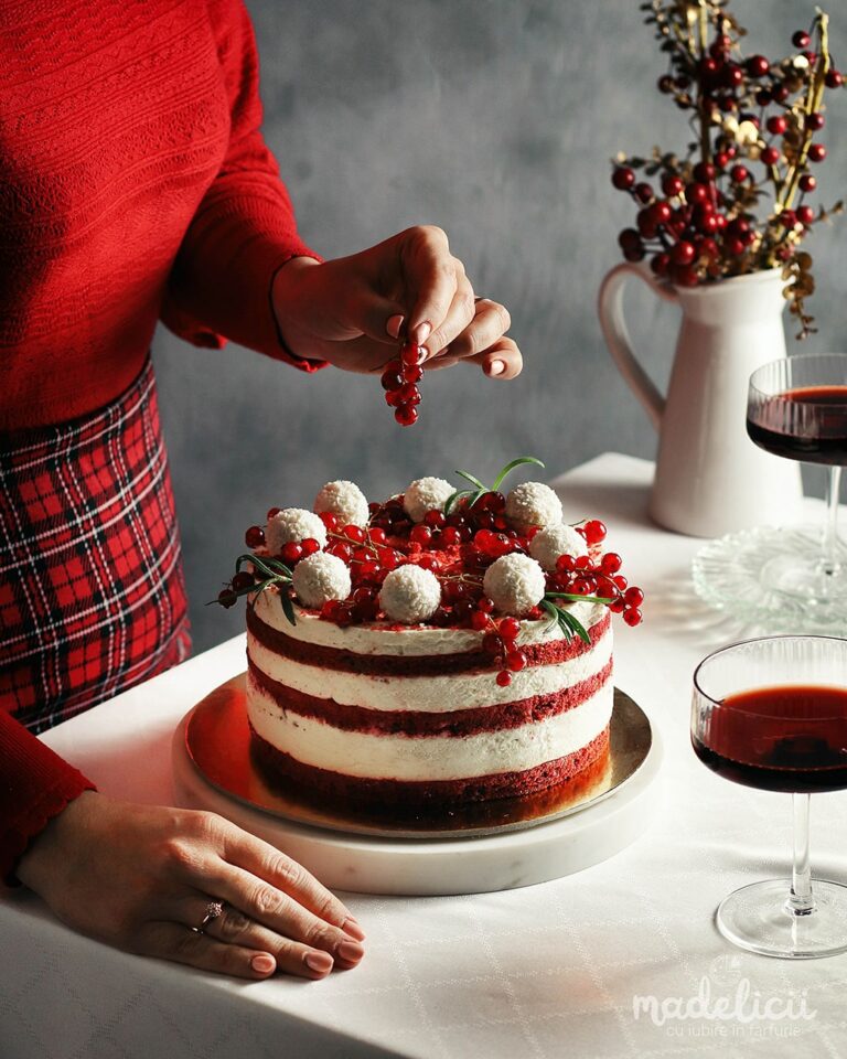 Tort Red Velvet (Tort Catifea Rosie) - madelicii.ro