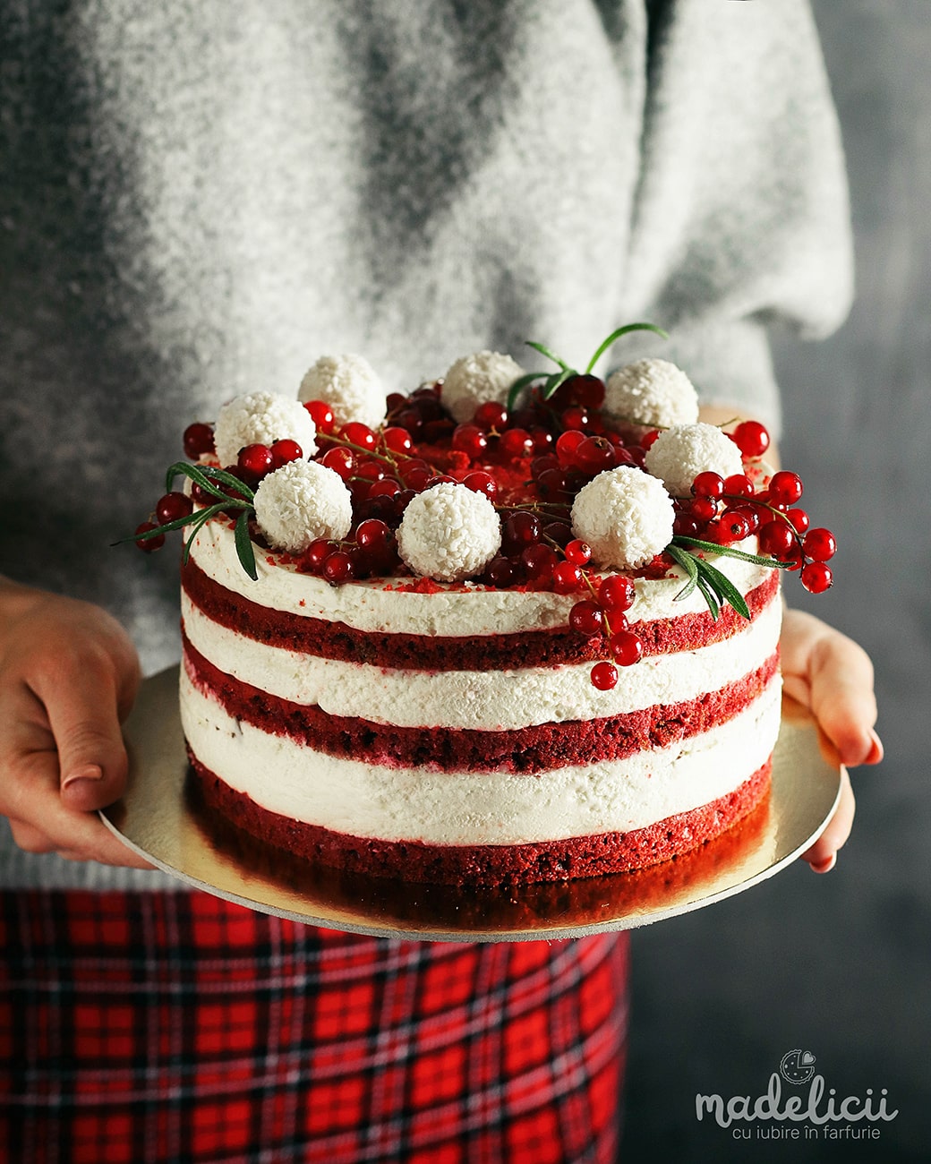 Tort Red Velvet (Tort Catifea Rosie) - madelicii.ro