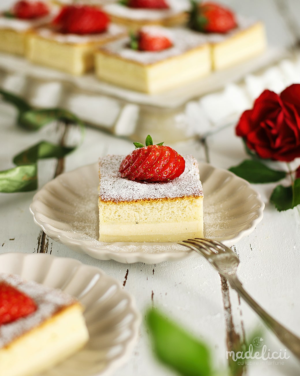 Prajitura desteapta cu vanilie in 3 straturi - madelicii.ro