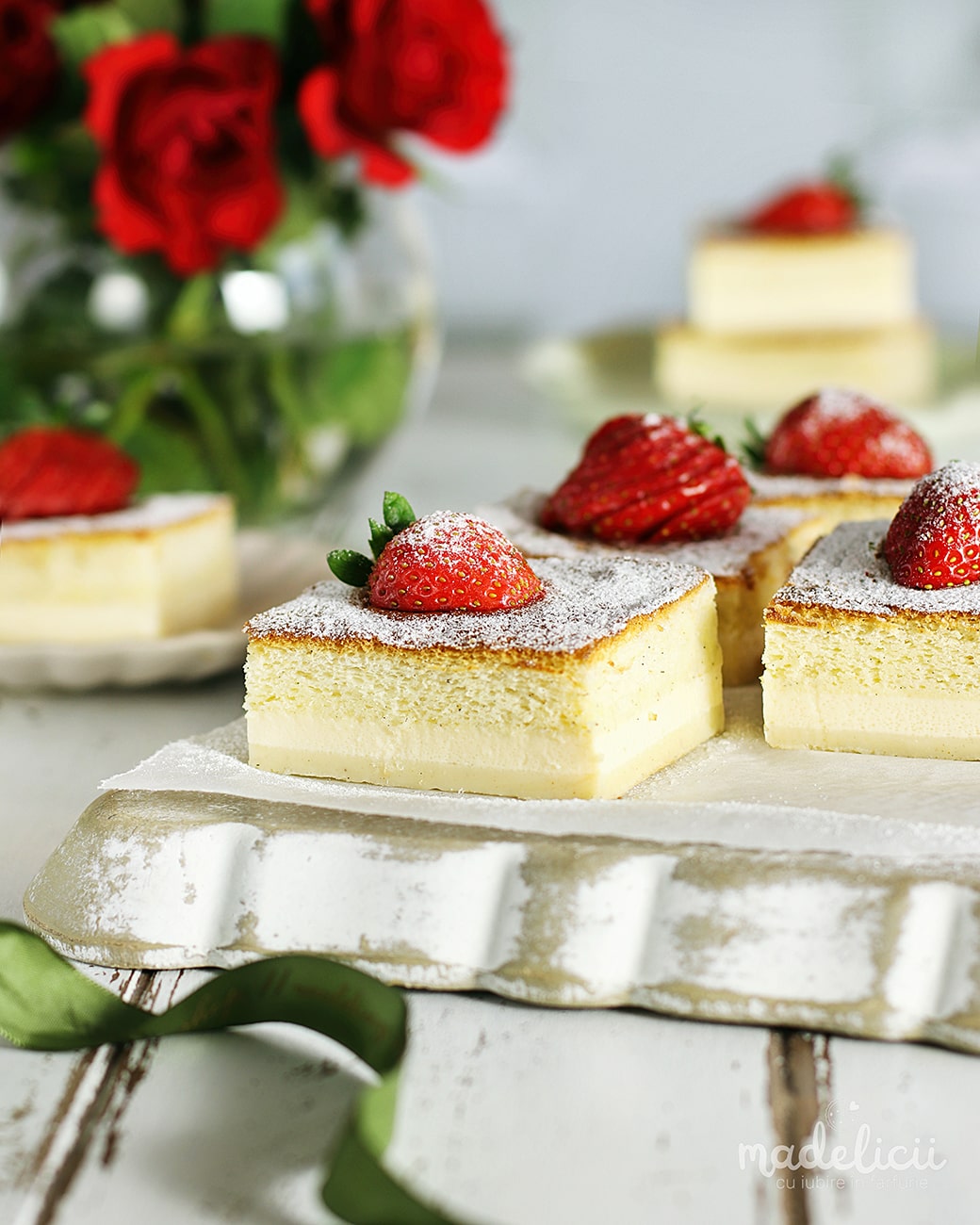 Prajitura desteapta cu vanilie in 3 straturi - madelicii.ro